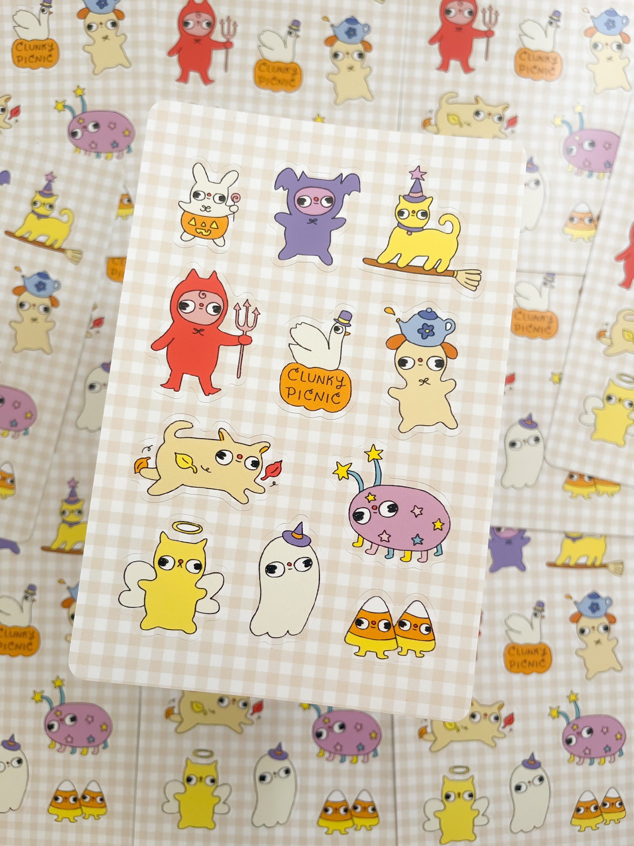 Clunky Picnic – olivia buchholz